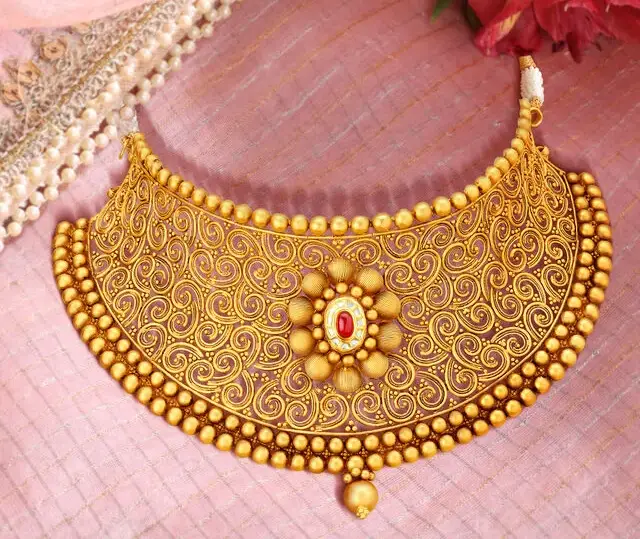 Reception Jewellery Pieces for the Modern Bride