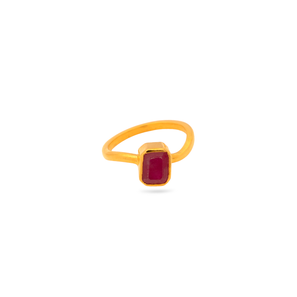 Buy Standout Ruby and Gold Ring at Best Price | Tanishq US