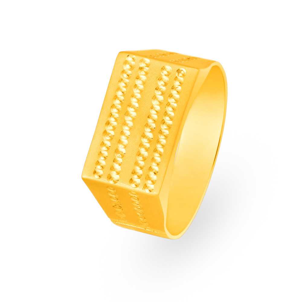 Buy Dashing 22 Karat Yellow Gold Embossed Ring at Best Price | Tanishq US