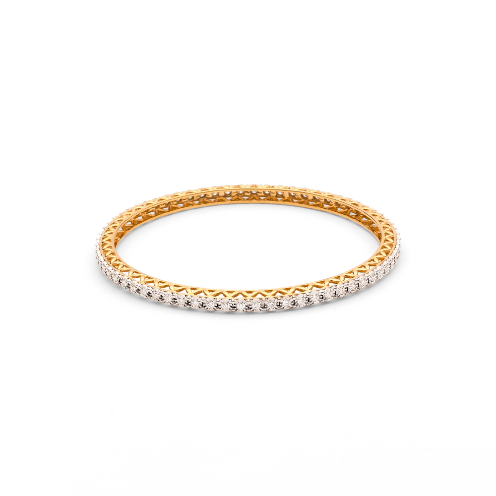 Buy Timeless Sparkle Diamond Bangle at Best Price | Tanishq US