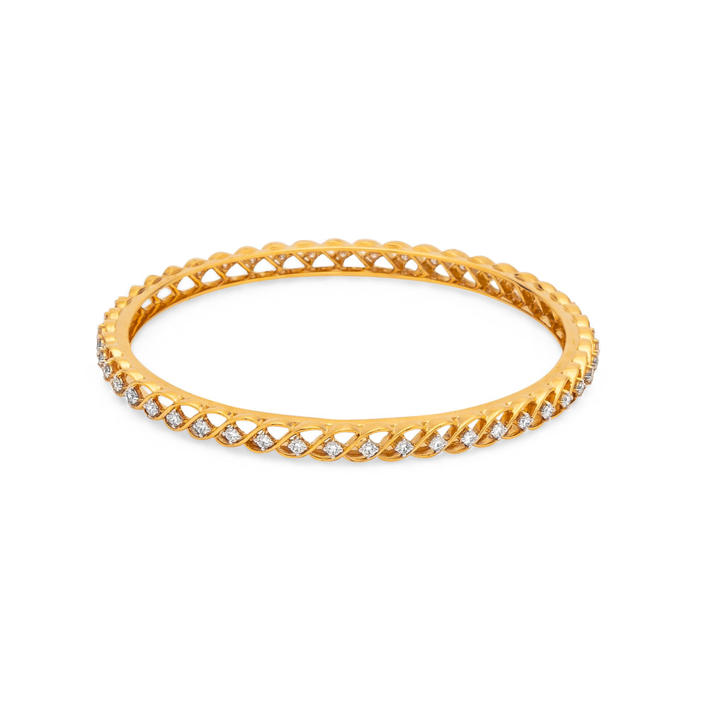Buy Gleaming Grace Bangle at Best Price | Tanishq US