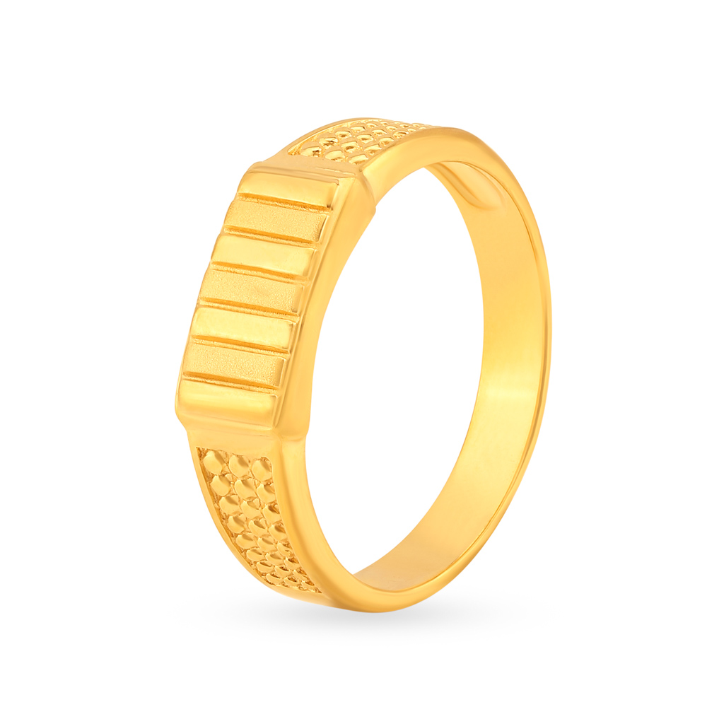 Buy Modish 22 Karat Yellow Gold Geometric Ring at Best Price | Tanishq US