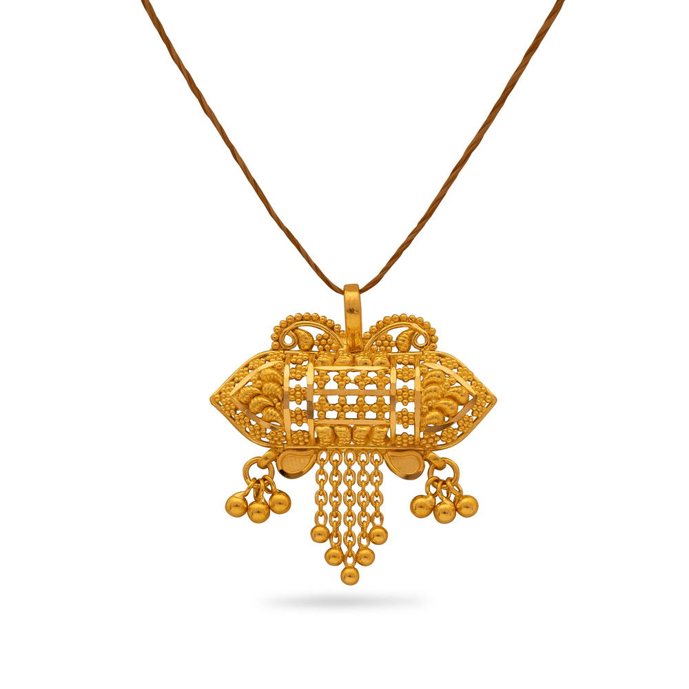 Buy Blossoming Heritage Yellow Gold Flower Motif Pendant at Best Price ...