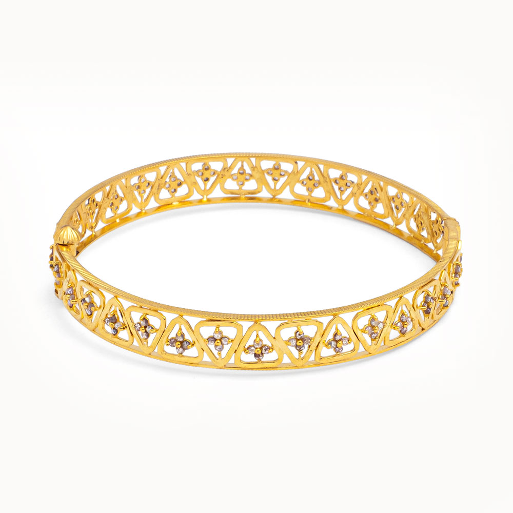 Buy Meadow Mirage Gold Bangle at Best Price | Tanishq US