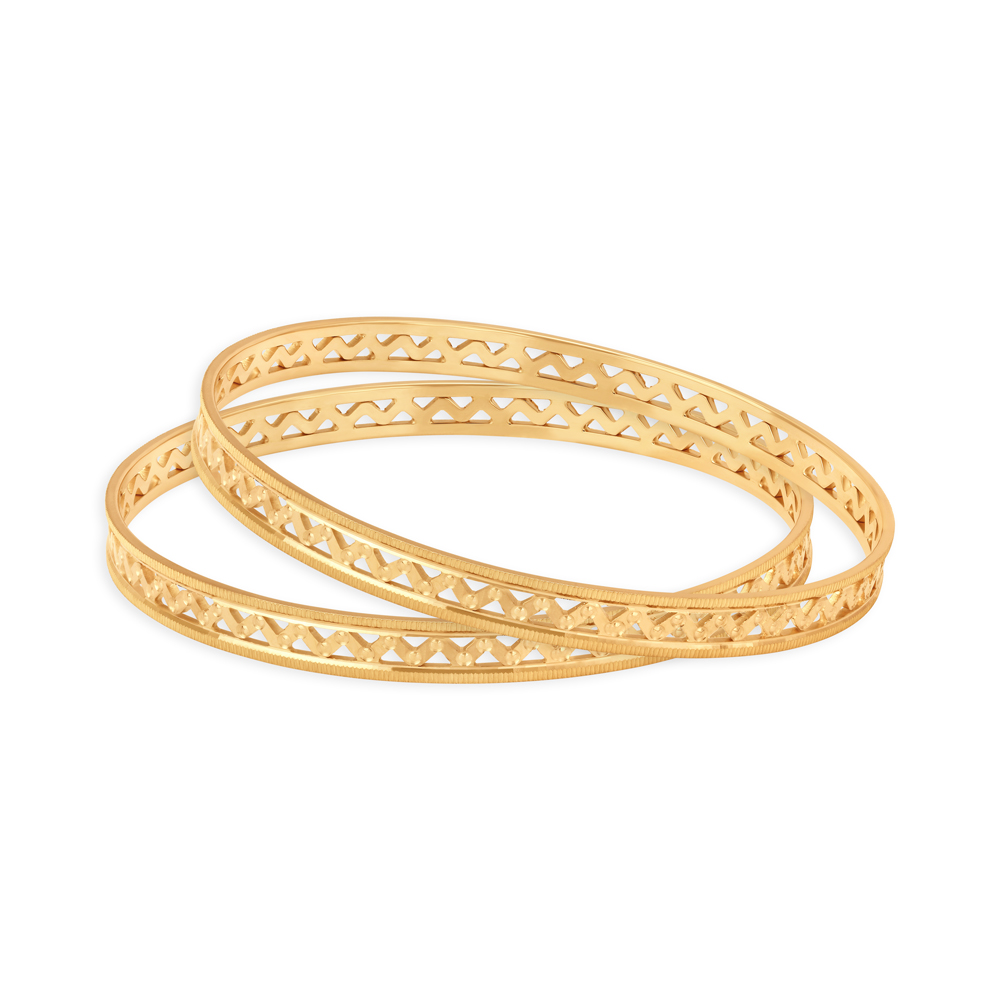 Buy Classic Mesh Pattern Gold Bangle at Best Price | Tanishq US