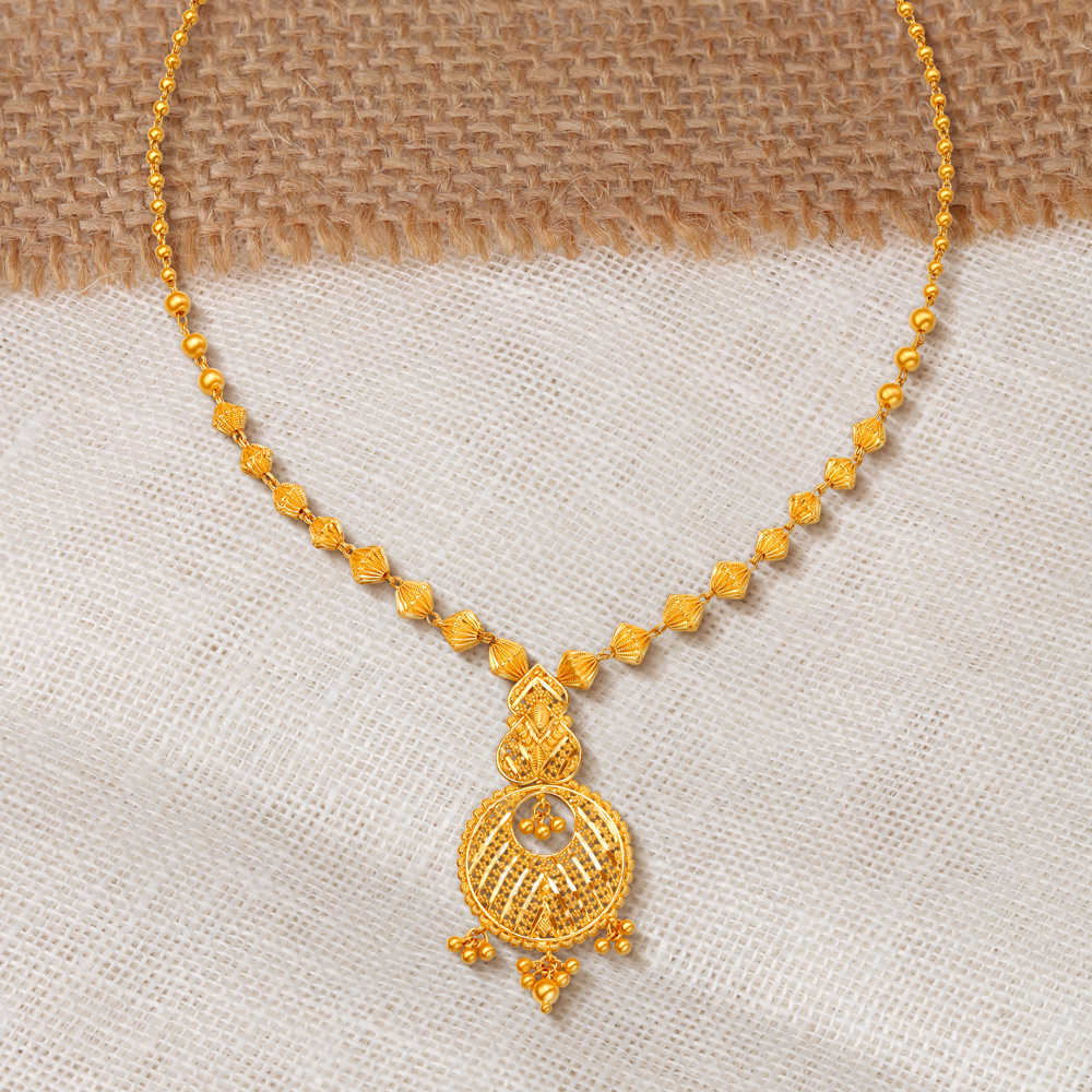 Tanishq ladies chain store