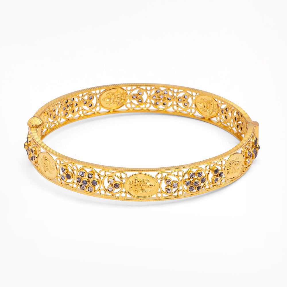 Buy Filigree Blossoms Gold Bangle at Best Price | Tanishq US