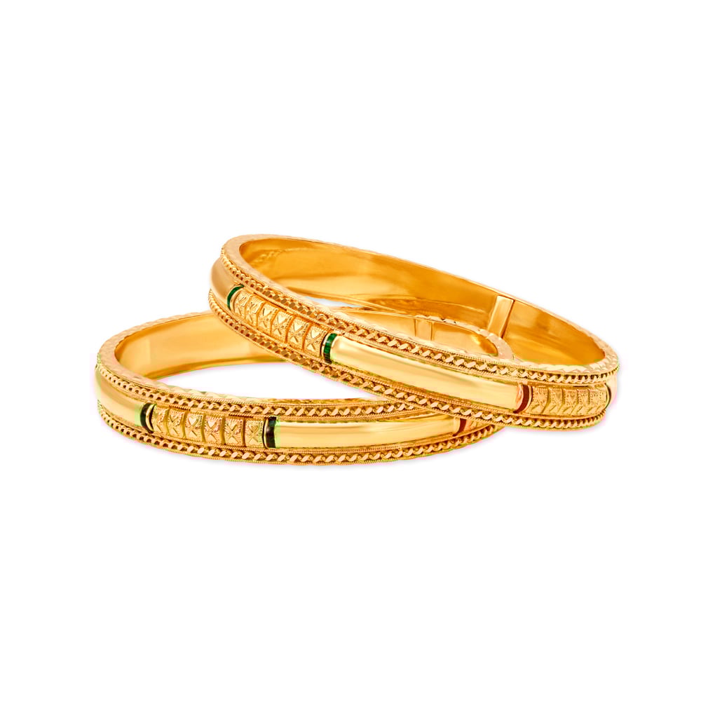 Buy Gleaming 22 Karat Yellow Gold Bar Bangle at Best Price | Tanishq US