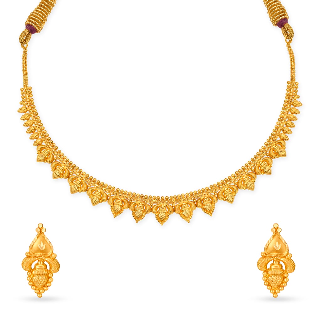 Buy Stunning Gold Necklace Set at Best Price | Tanishq US