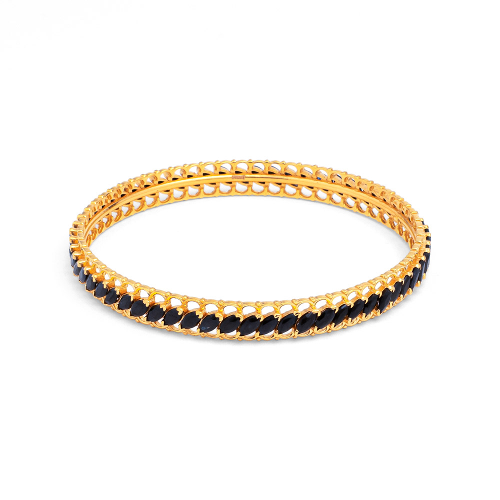 Buy Onyx Teardrop Splendor Bangle at Best Price | Tanishq US
