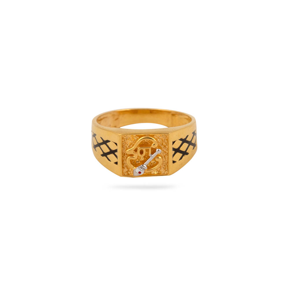 Buy Personalized Signet Ring at Best Price | Tanishq US