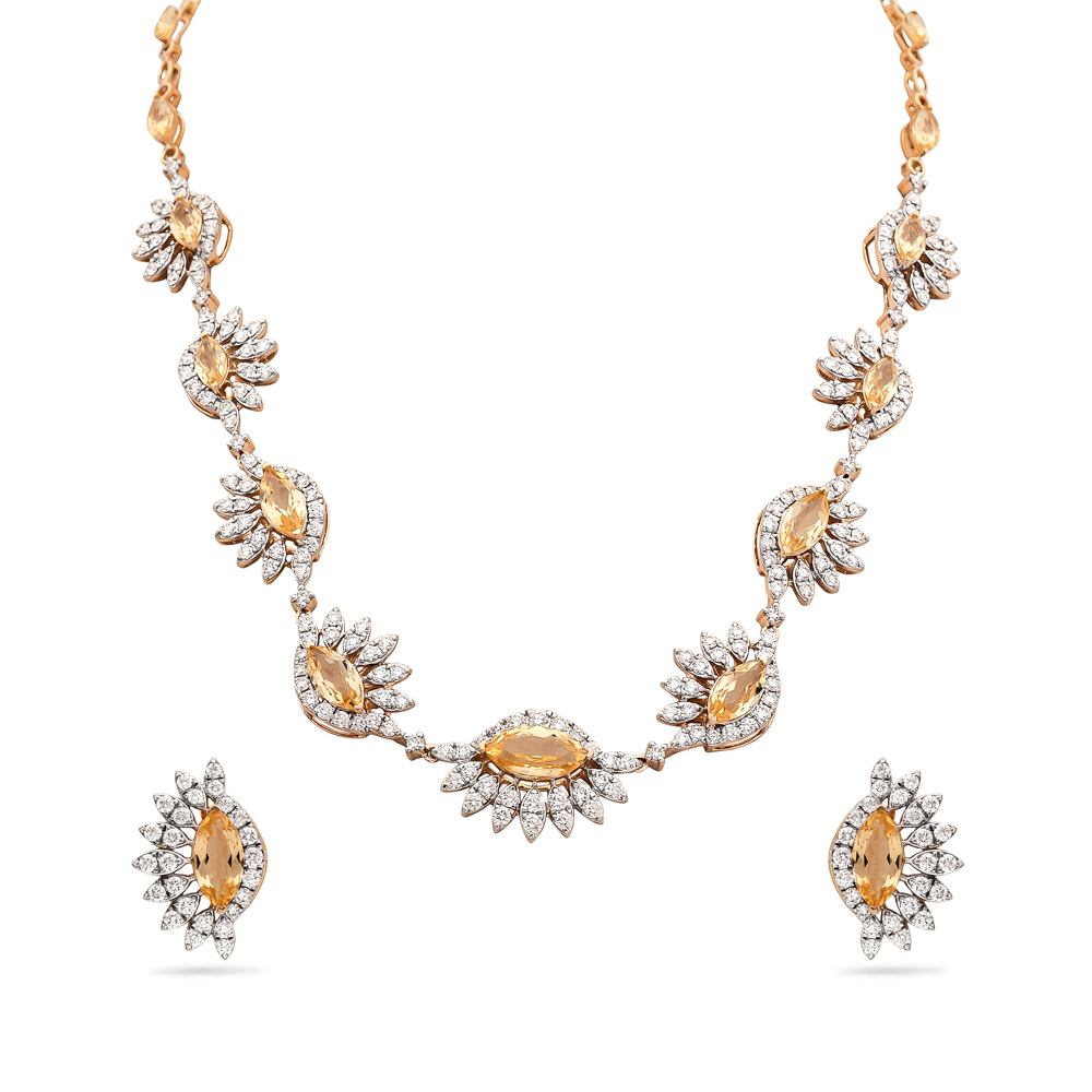 Buy Divine Gaze Gold Necklace and Earring Set at Best Price | Tanishq US