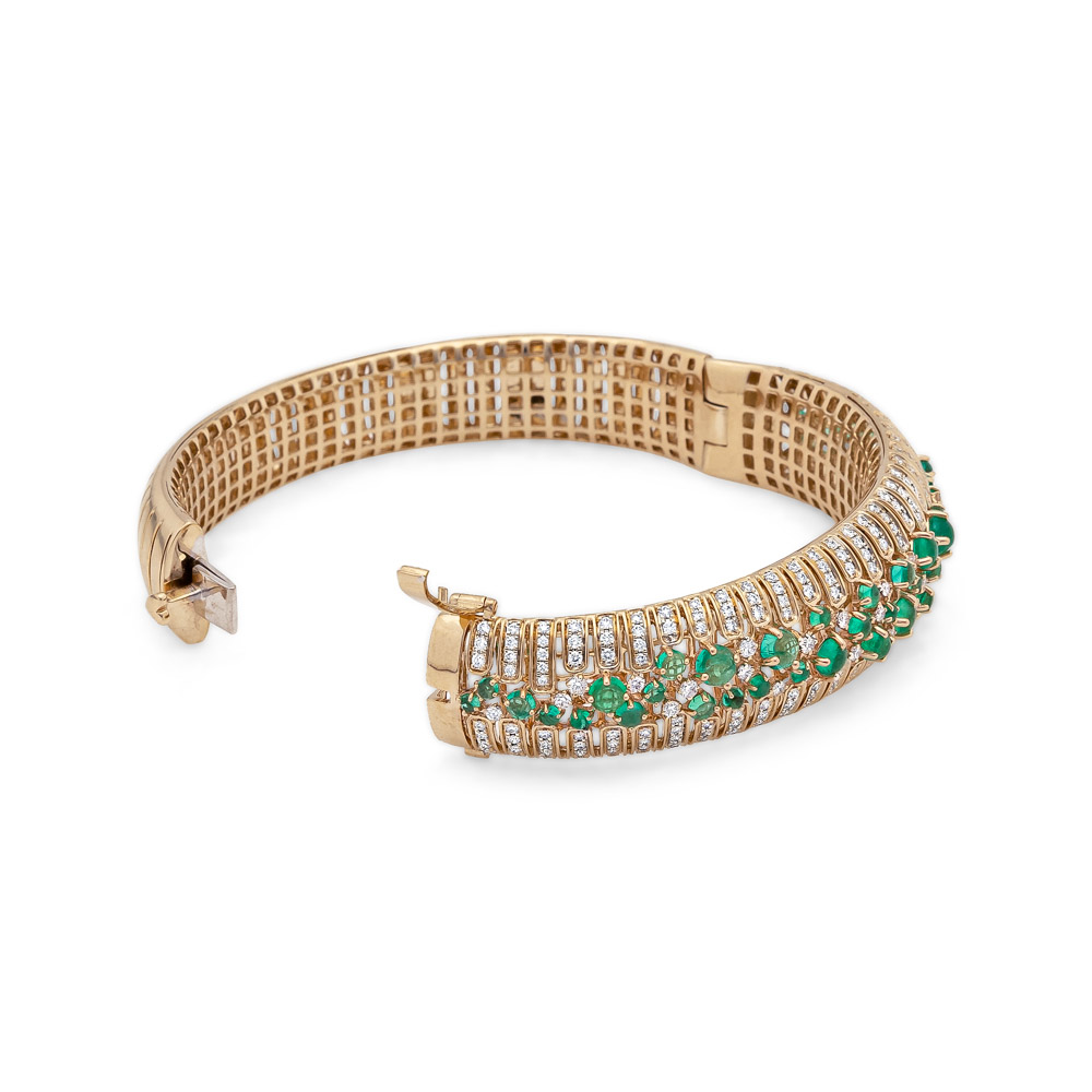Buy Floral Opulence Gold and Diamond Bangle at Best Price | Tanishq US