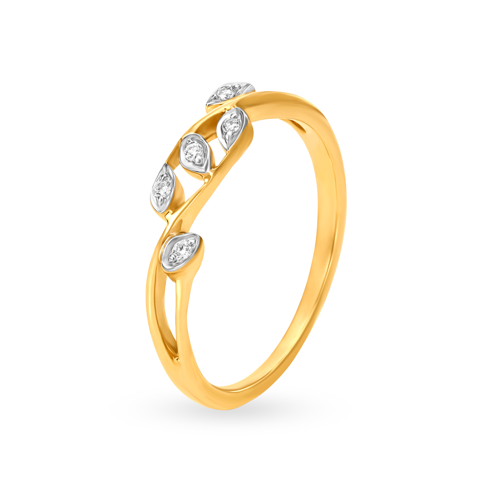 Buy Exquisite Diamond Leaf Pattern Vine Ring at Best Price | Tanishq US