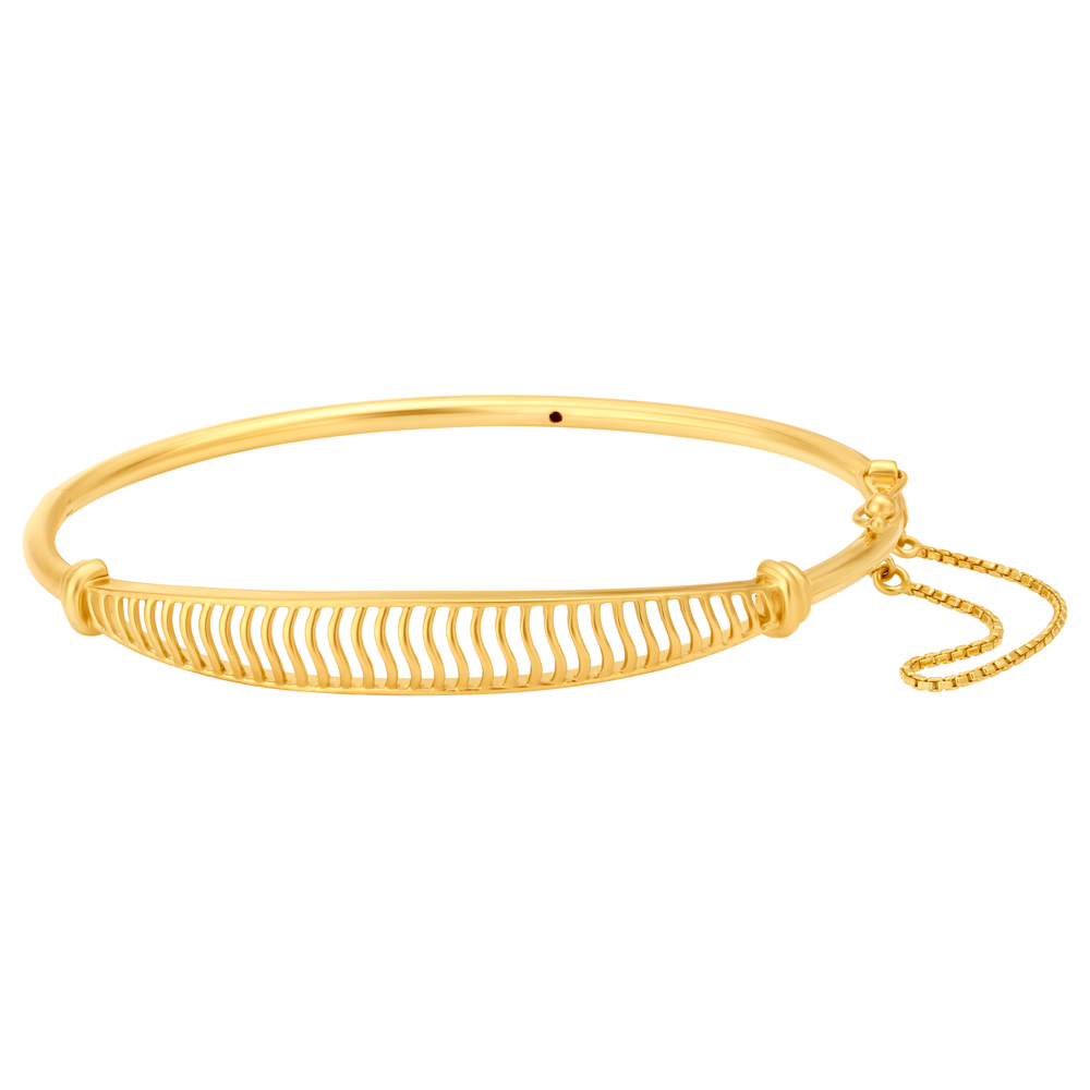 Buy Modish Yellow Gold Ribbed Bangle at Best Price | Tanishq US