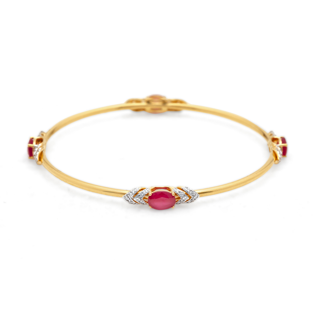 Buy Radiant Crimson Gold Bangle at Best Price | Tanishq US