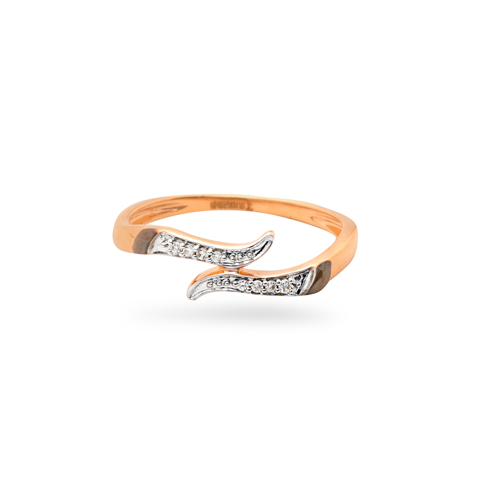 Buy Charming Diamond and Gold Ring at Best Price | Tanishq US