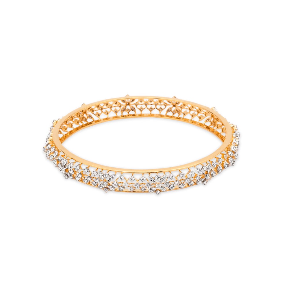 Buy Lustrous Gold Bangle at Best Price | Tanishq US