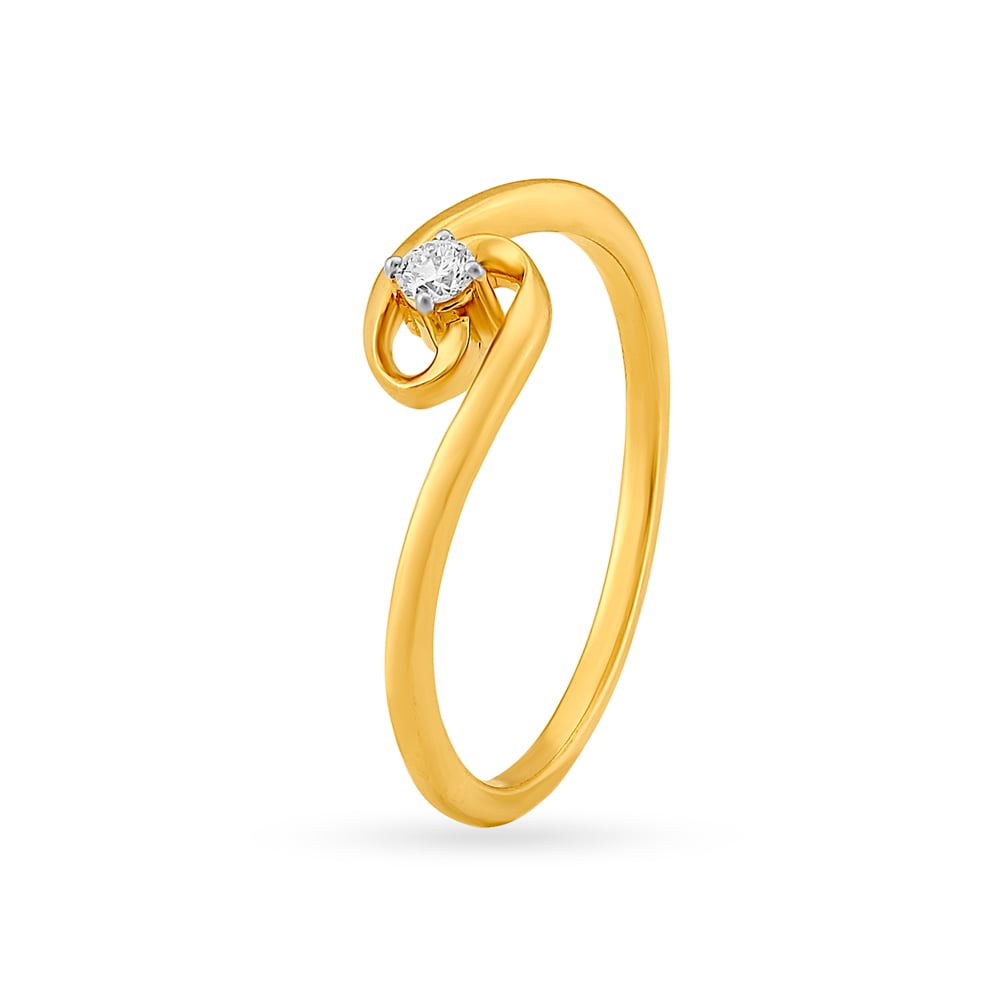 Buy Dainty Solitaire Diamond Ring at Best Price | Tanishq US