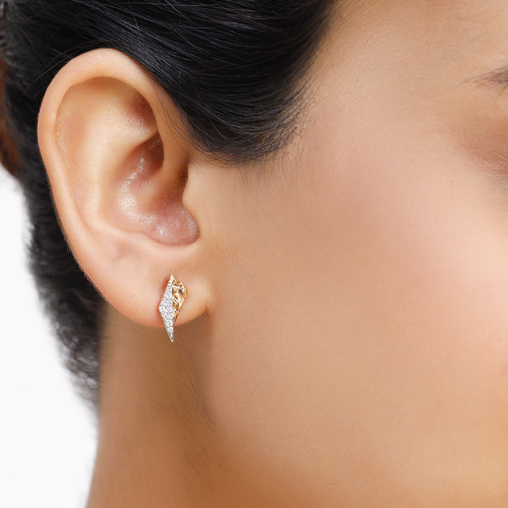 Buy 18KT Yellow Gold Duo Triangle Bling Diamond Stud Earring at Best Price | Tanishq US