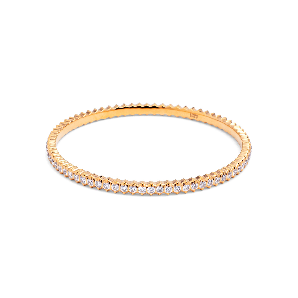 Buy Regal Radiance Gold and Diamond Bangle at Best Price | Tanishq US