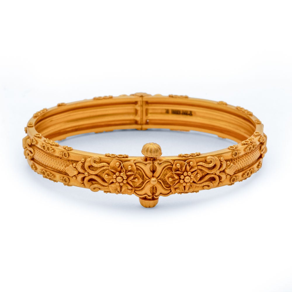 Buy Heritage Blooms Gold Bangle at Best Price | Tanishq US